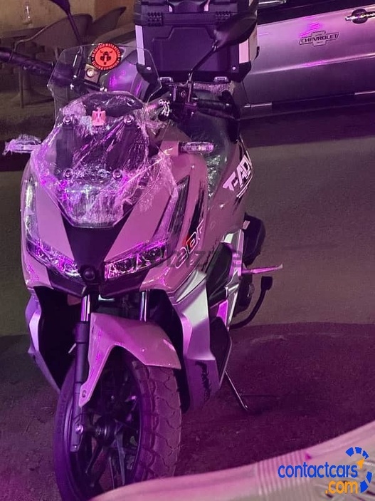 اسكوتر دايون Adv 200cc - دايون جديد للبيع | كونتكت كارز