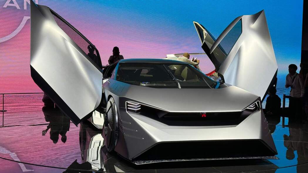 السيارات الاختبارية تهيمن على معرض التنقل بطوكيو